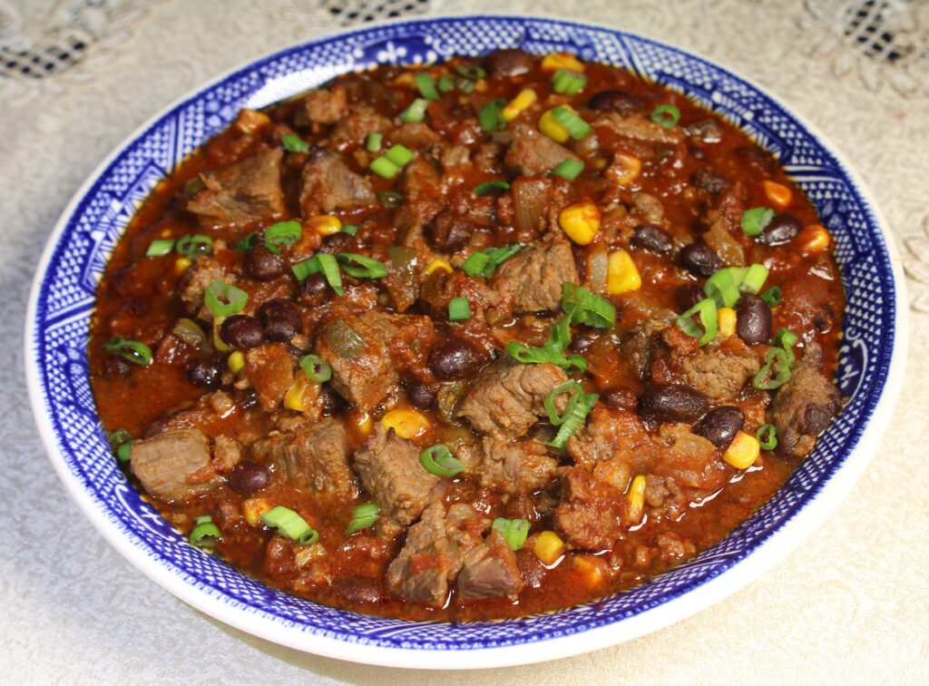 The Steak is in the Chili - Head 'Em Straight